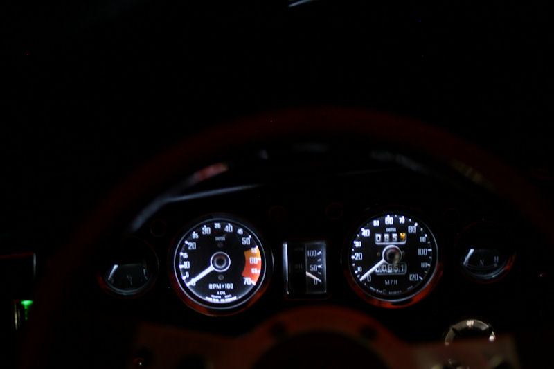 Removing the rectangular oil pressure gauge : MGB & GT Forum : The MG Experience